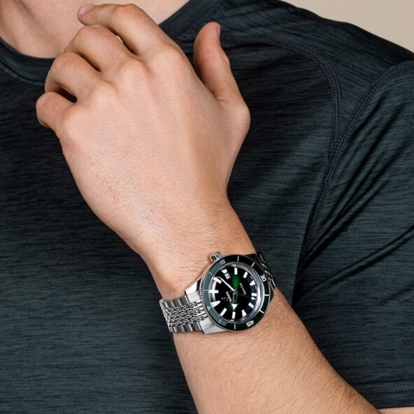 Rado Captain Cook Automatic Set 42mm Bracelet & Additional Straps ...