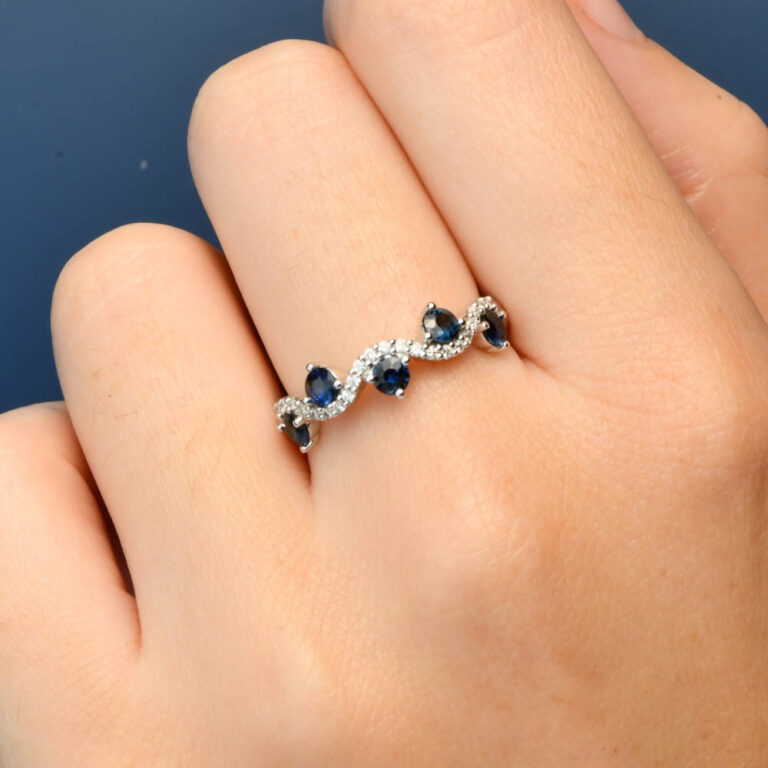 Blue Australian Sapphire Savannah Ring - Gregory Jewellers