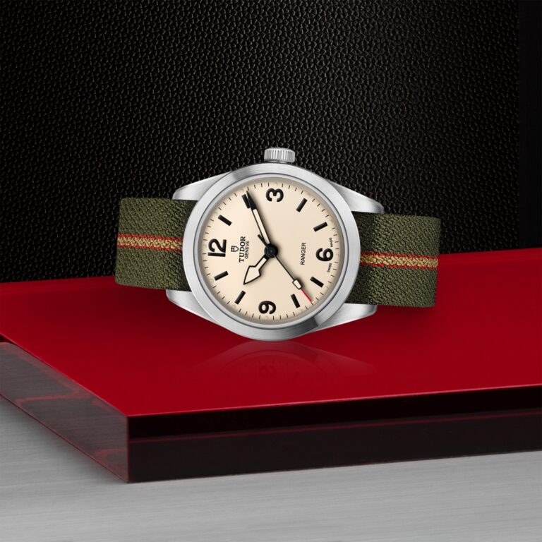 TUDOR Ranger 39mm Steel Case – Beige Domed Dial