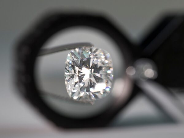 Fluorescence in Diamonds: What You Need to Know